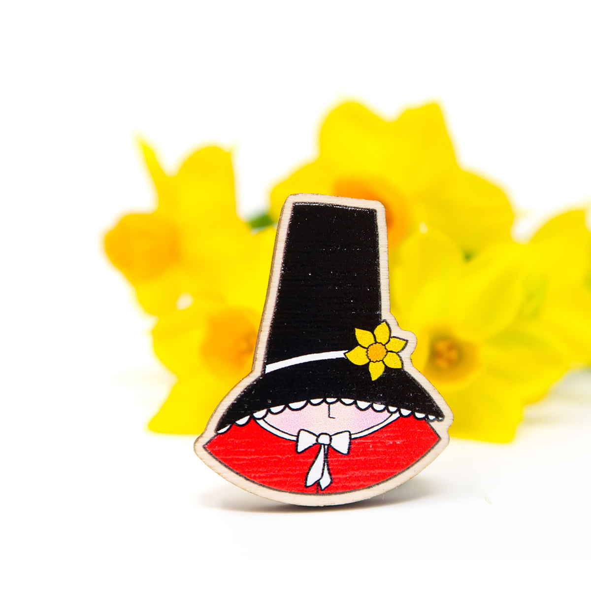 Welsh lady pin badge – Hofficraft